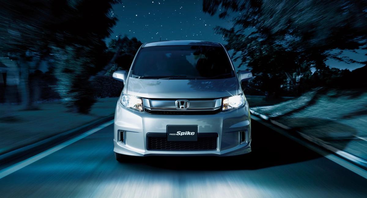 フリードスパイクで車中泊！快適空間を作るコツや便利アイテムを紹介